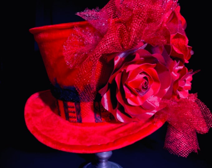 Red Top Hat - Roses - Etsy