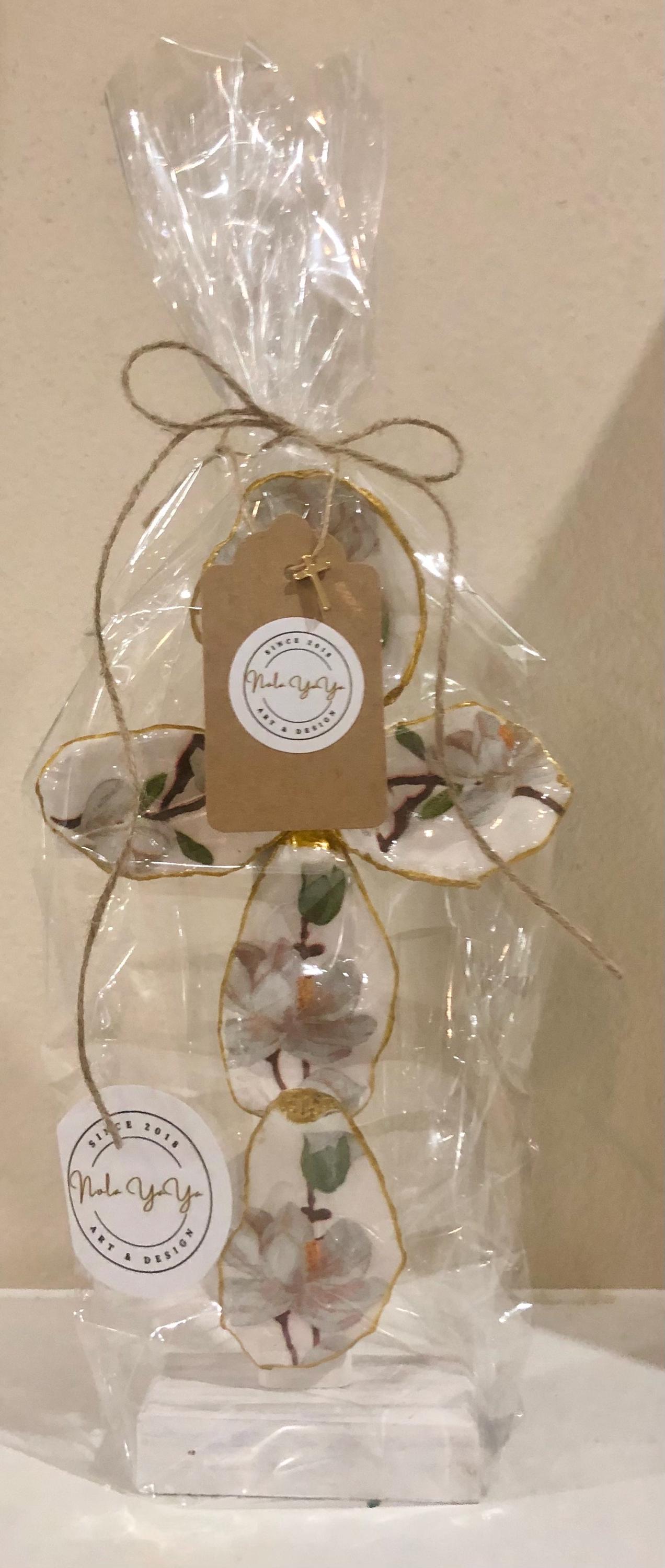 Louisiana Magnolia Wall or Standup Cross (comes Clear Wrapped With ...