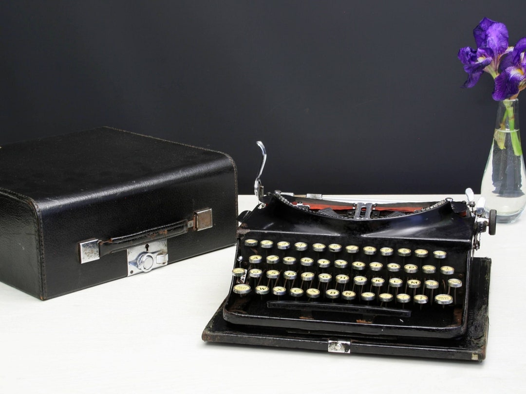Vintage Imperial Good Companion Typewriter With Case | 1930s Black ...