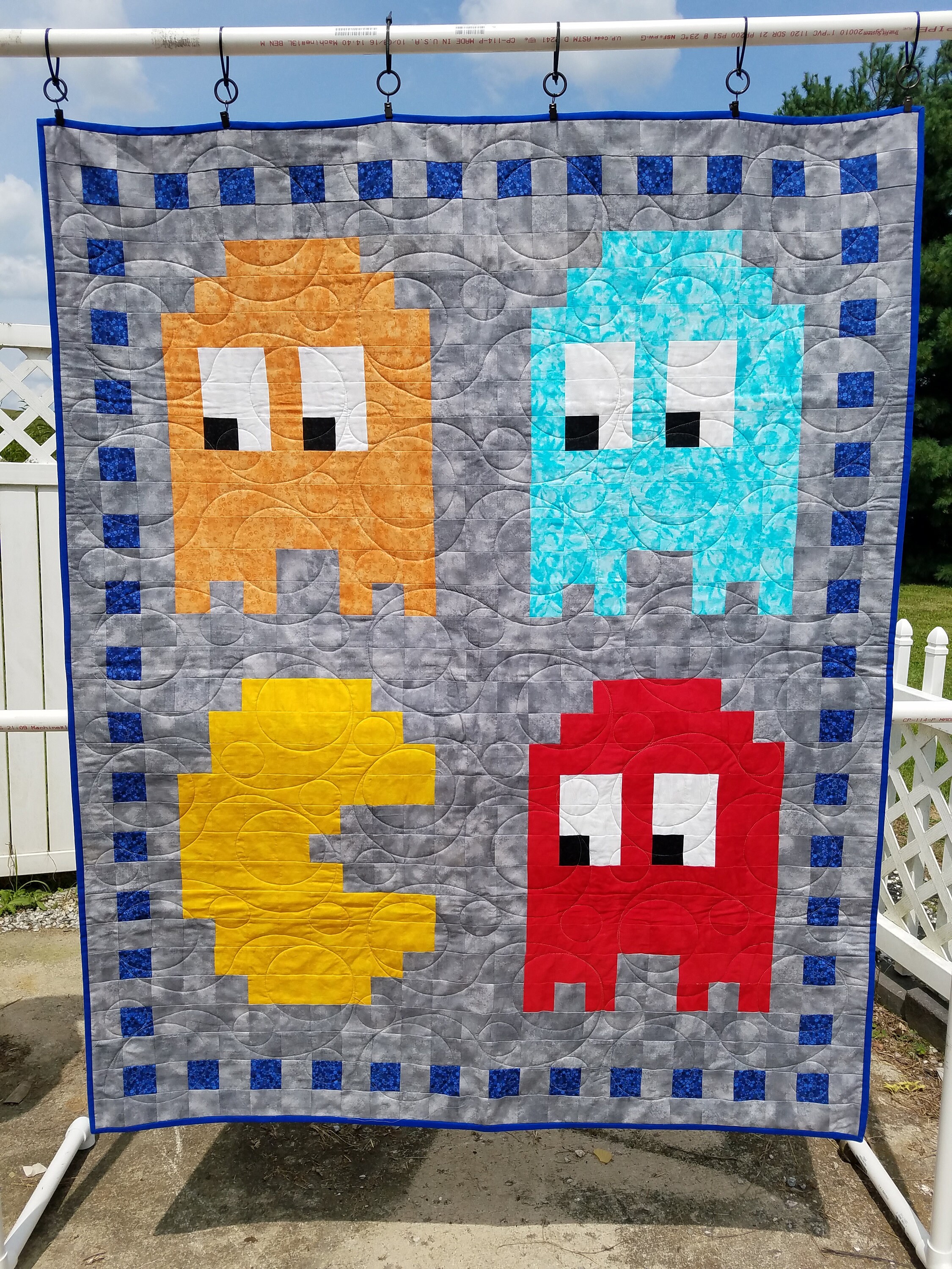 Handmade Fandom 8-Bit Pixelated Pacman with Ghosts Video | Etsy