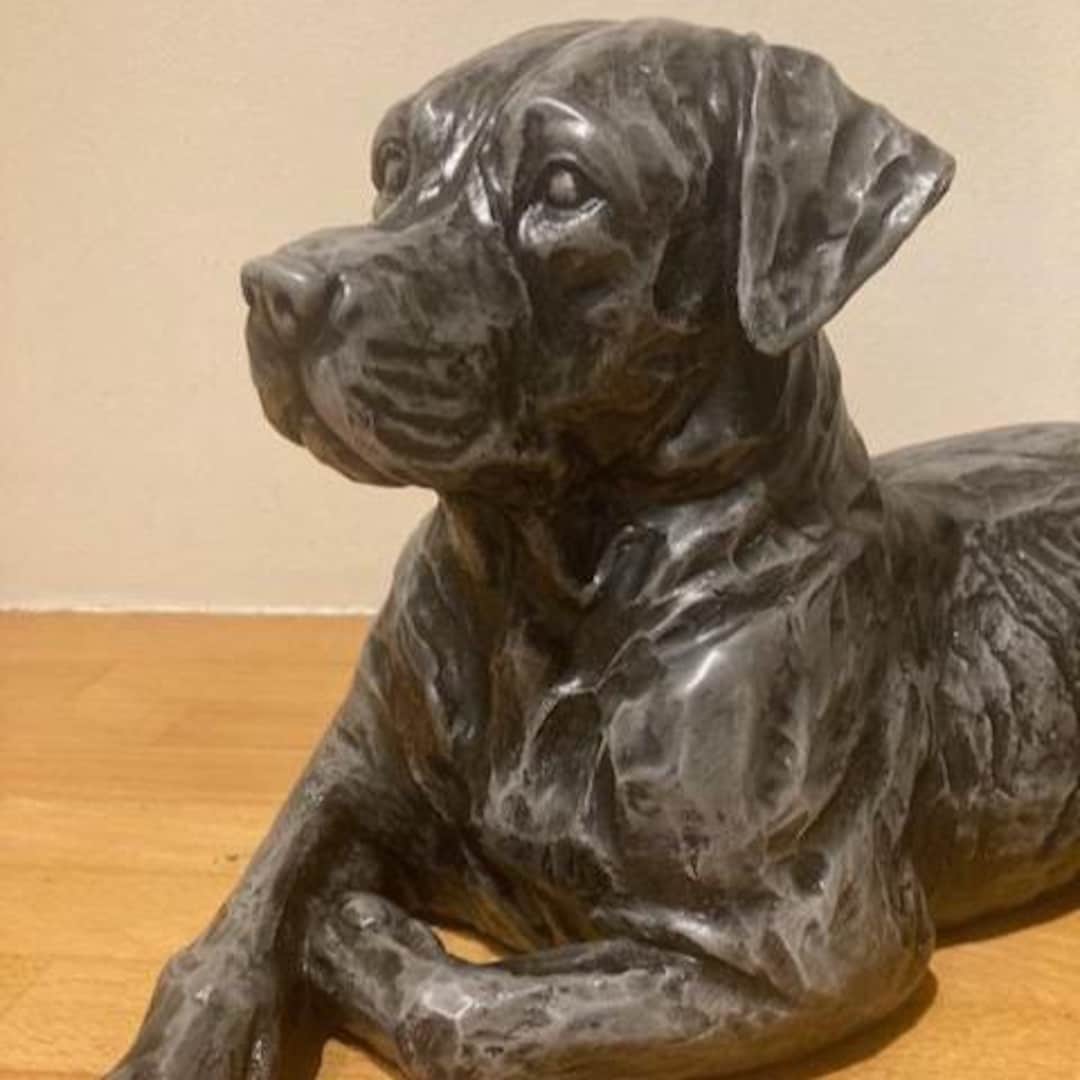 Labrador Retriever Pet Memorial Urn - Etsy UK