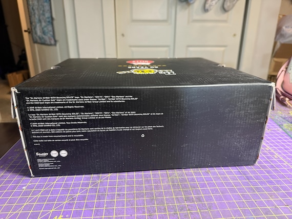 Hello kitty doc martens - Gem