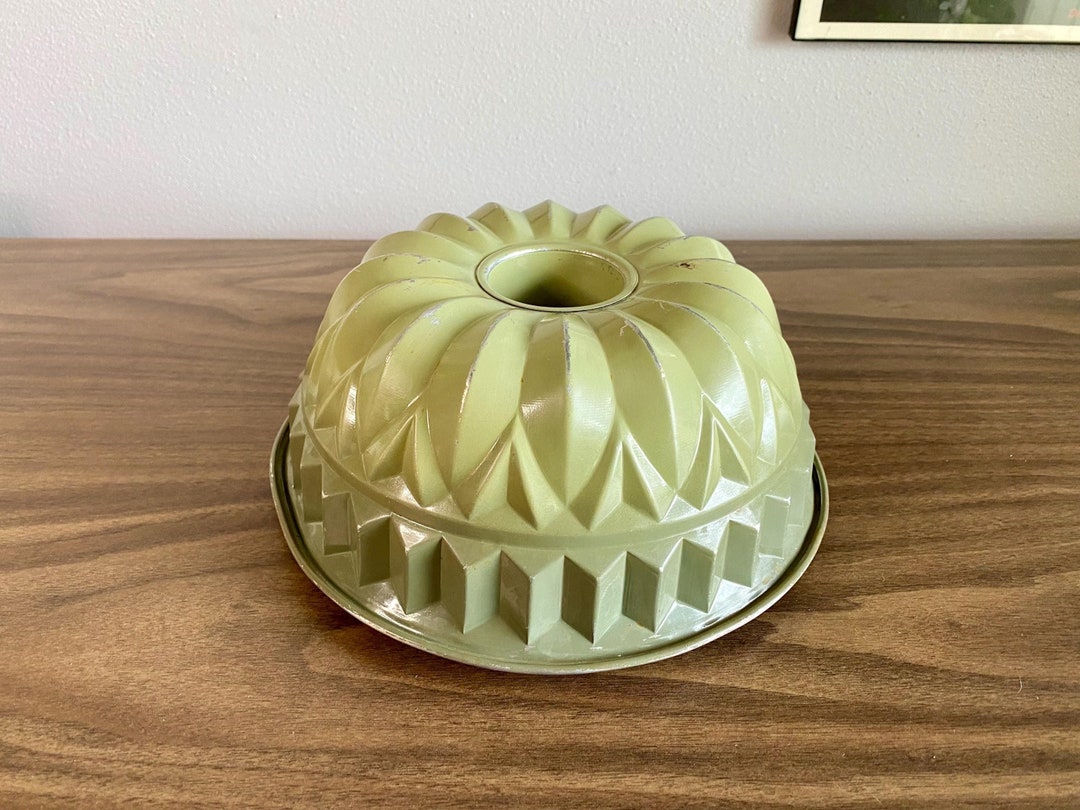 Vintage Bundt Pan Fluted Tube Cake Pan Non-stick Teflon - Etsy