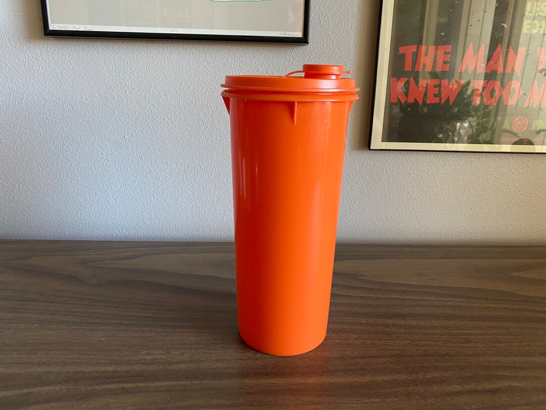 Tupperware Slim Pitcher With Lid and Pour Spout | Vintage 70's Plastic ...