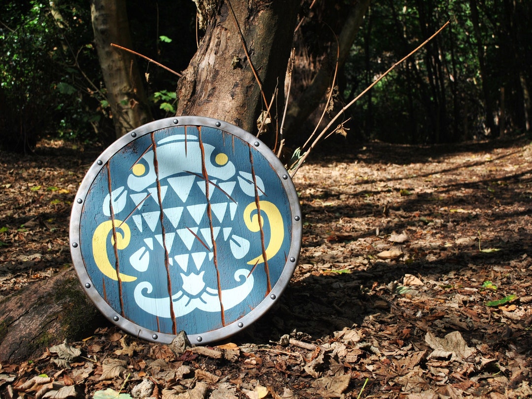 Steel, Wood and Leather Fisherman's Shield Replica Legend of Zelda ...