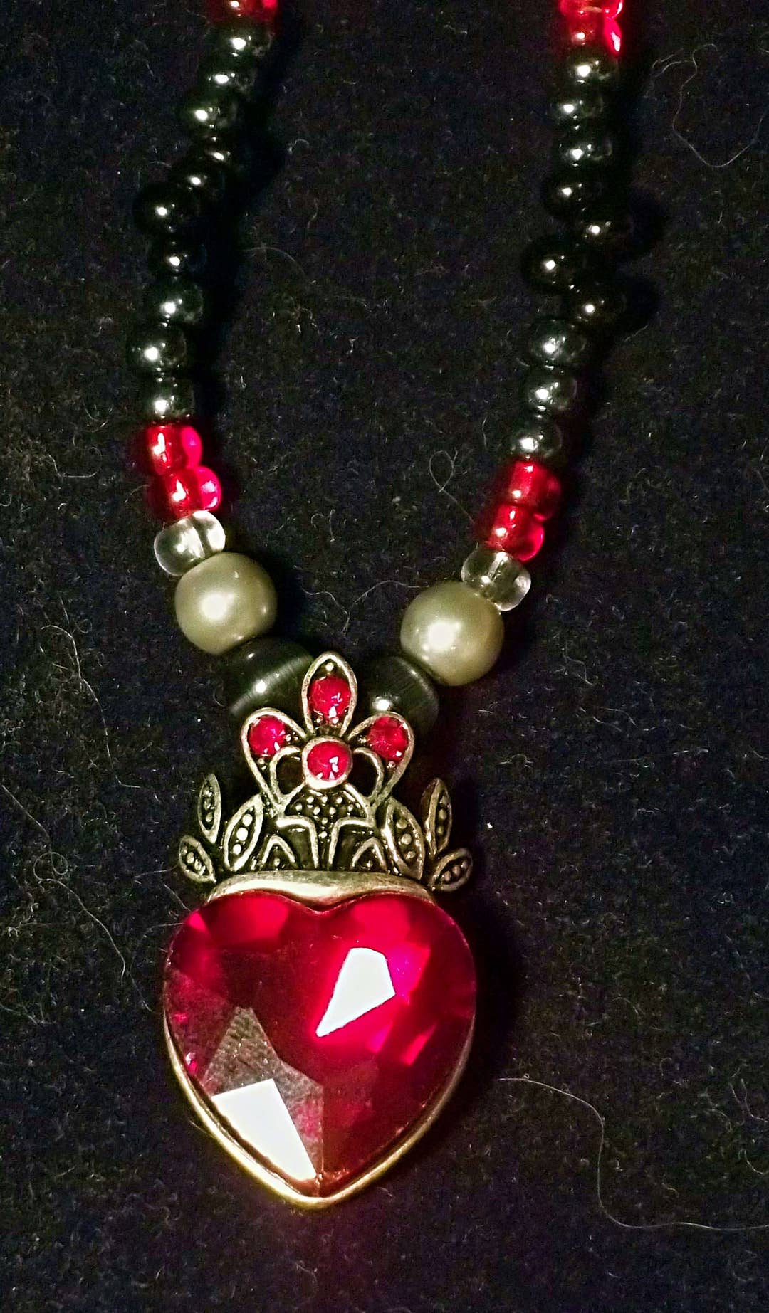The Red Queen Crowned Red Heart Necklace - Etsy