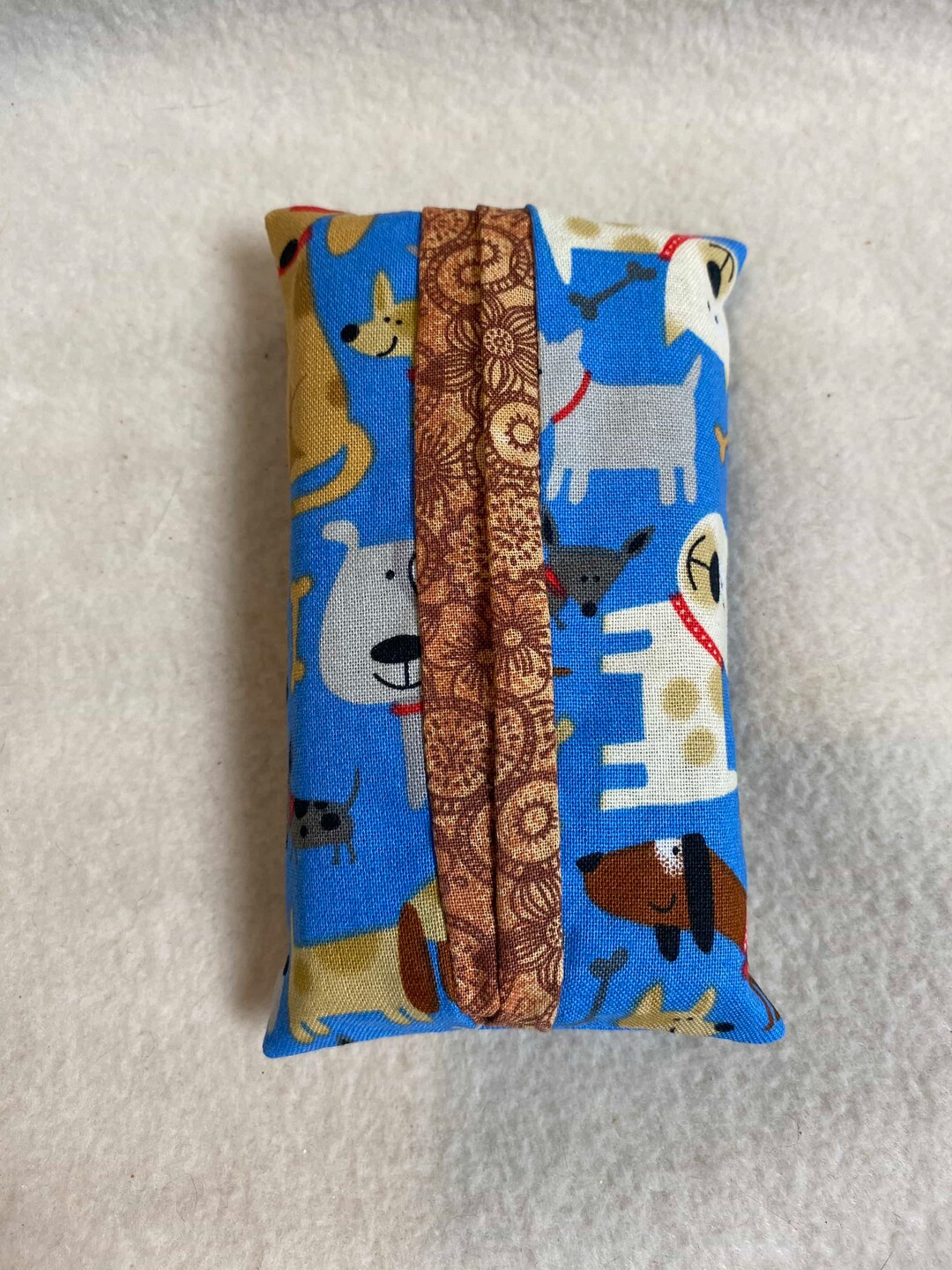 Tissue Pouch - Dogs (#TP002.027) - Etsy