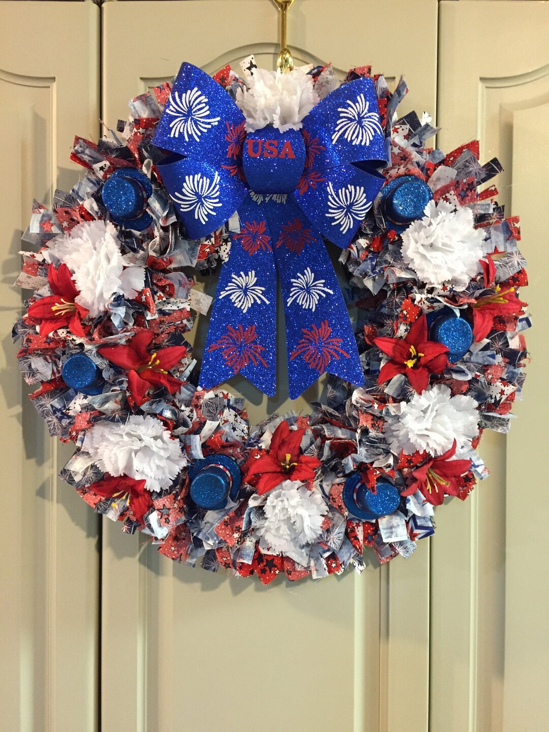 Large Americana Wreath With Fireworks Bow and Carnations (#W103) - Etsy