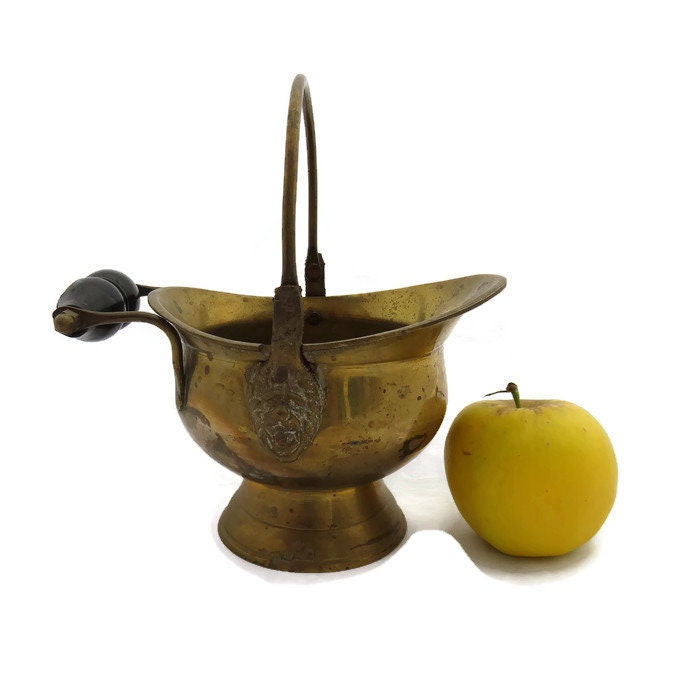 Small Brass Planter Lions Head Bakelite? Handle.Small Brass Jardiniere ...