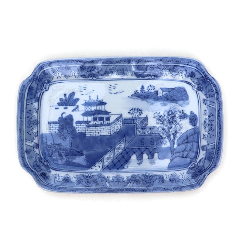 Chinese Porcelain Blue and White Oval Tray With Chinese Landscape