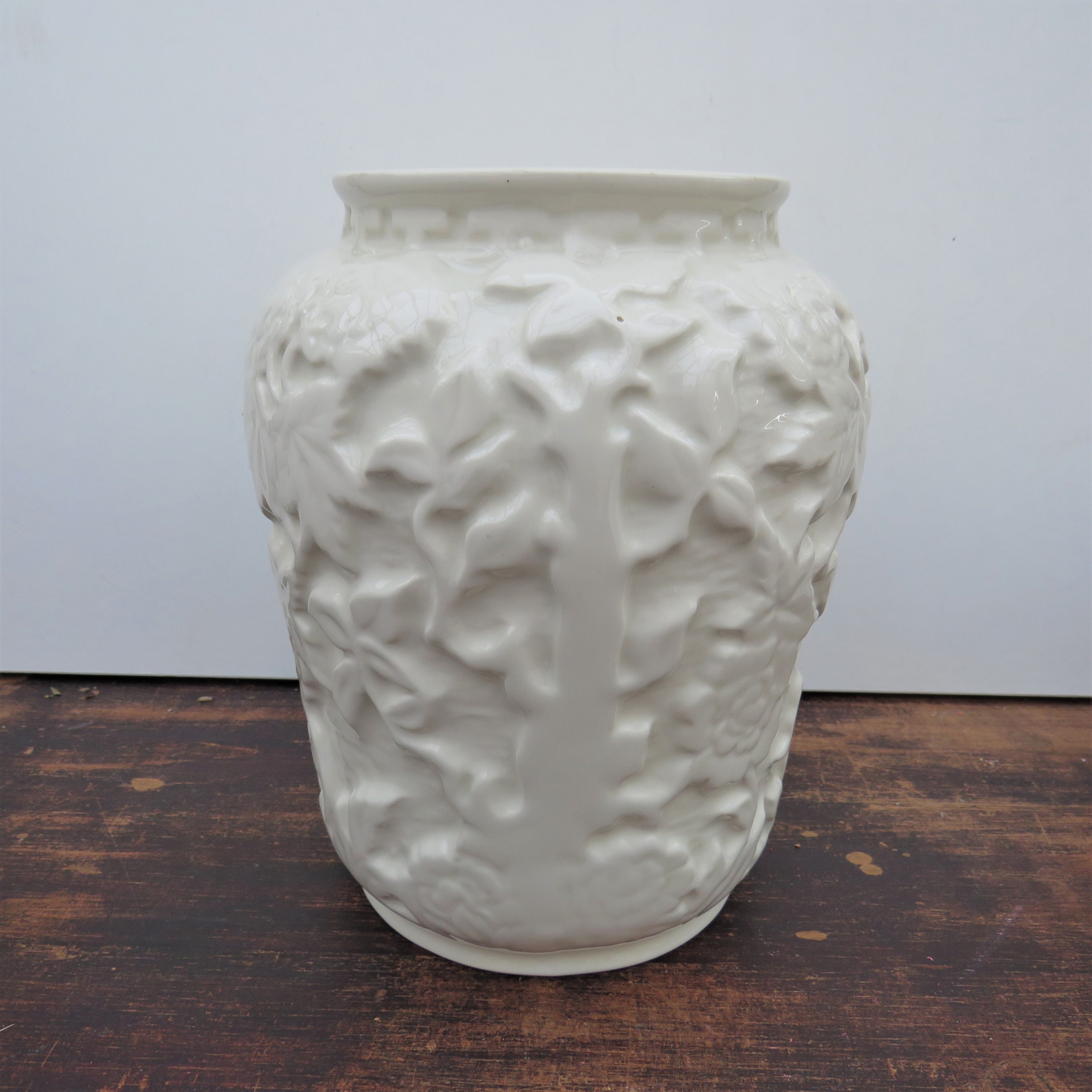 H J Woods Indian Tree Pattern Vase Number 573.Rare Example Indian Tree ...