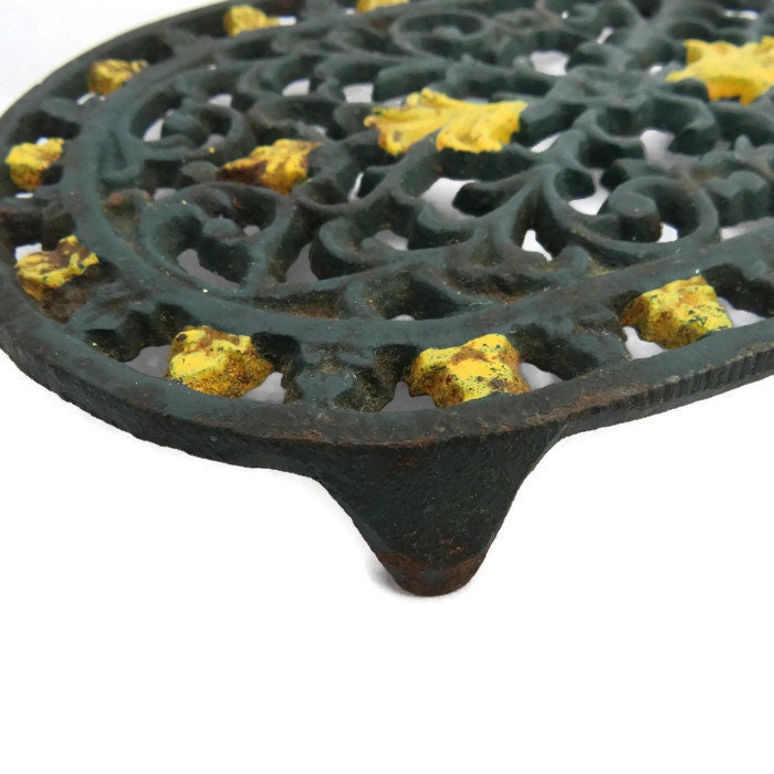 Cast Iron Trivet Pot Stand Made in England Pot Holder Green Yellow ...