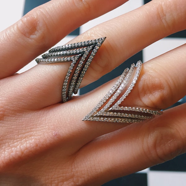 V Shaped Ring - Etsy