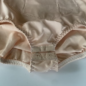 Incredible Vintage 1960’s Glamorous Strapless Tummy Control Girdle With ...