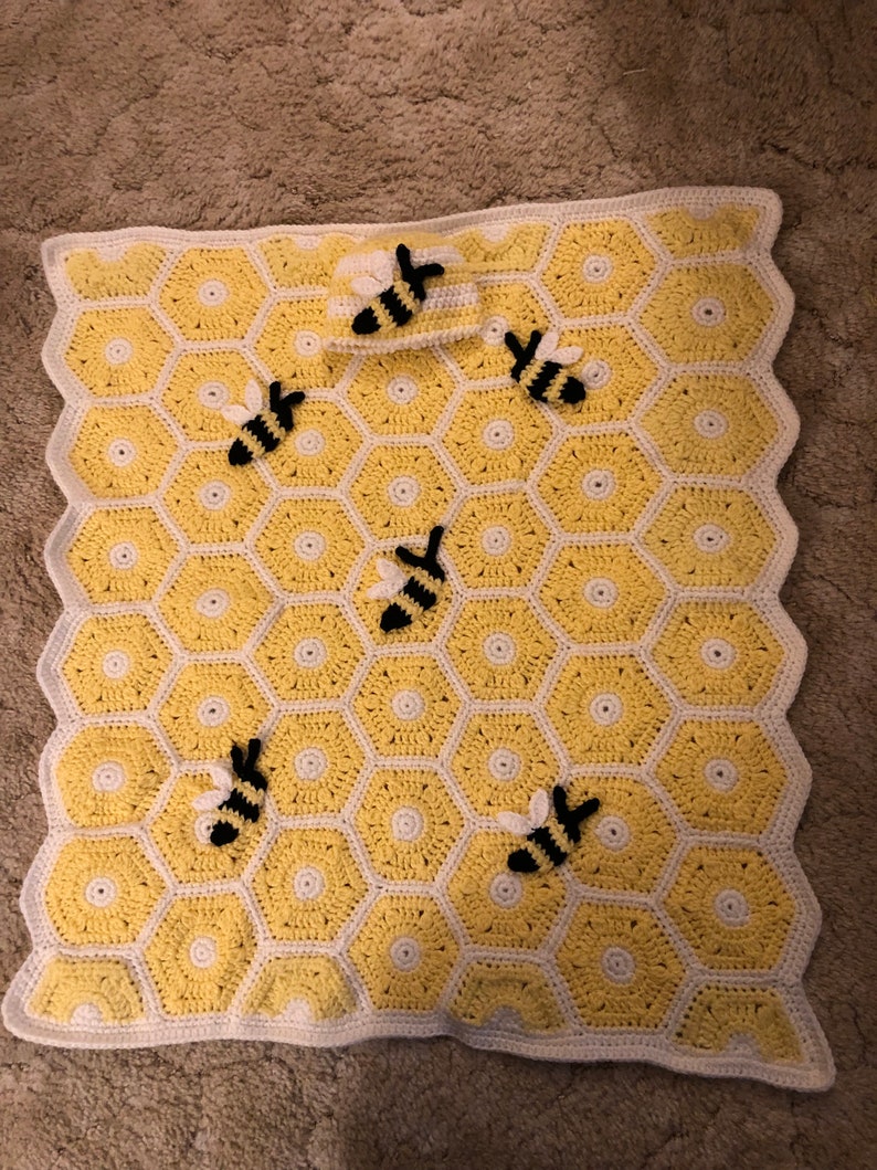 Busy Bee Baby Blanket and Hat - Etsy