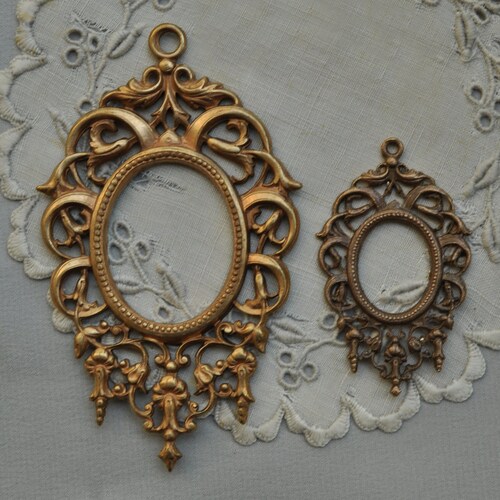 Vintage French Ornate Ribbon Baroque Brass Closed Back Stone - Etsy