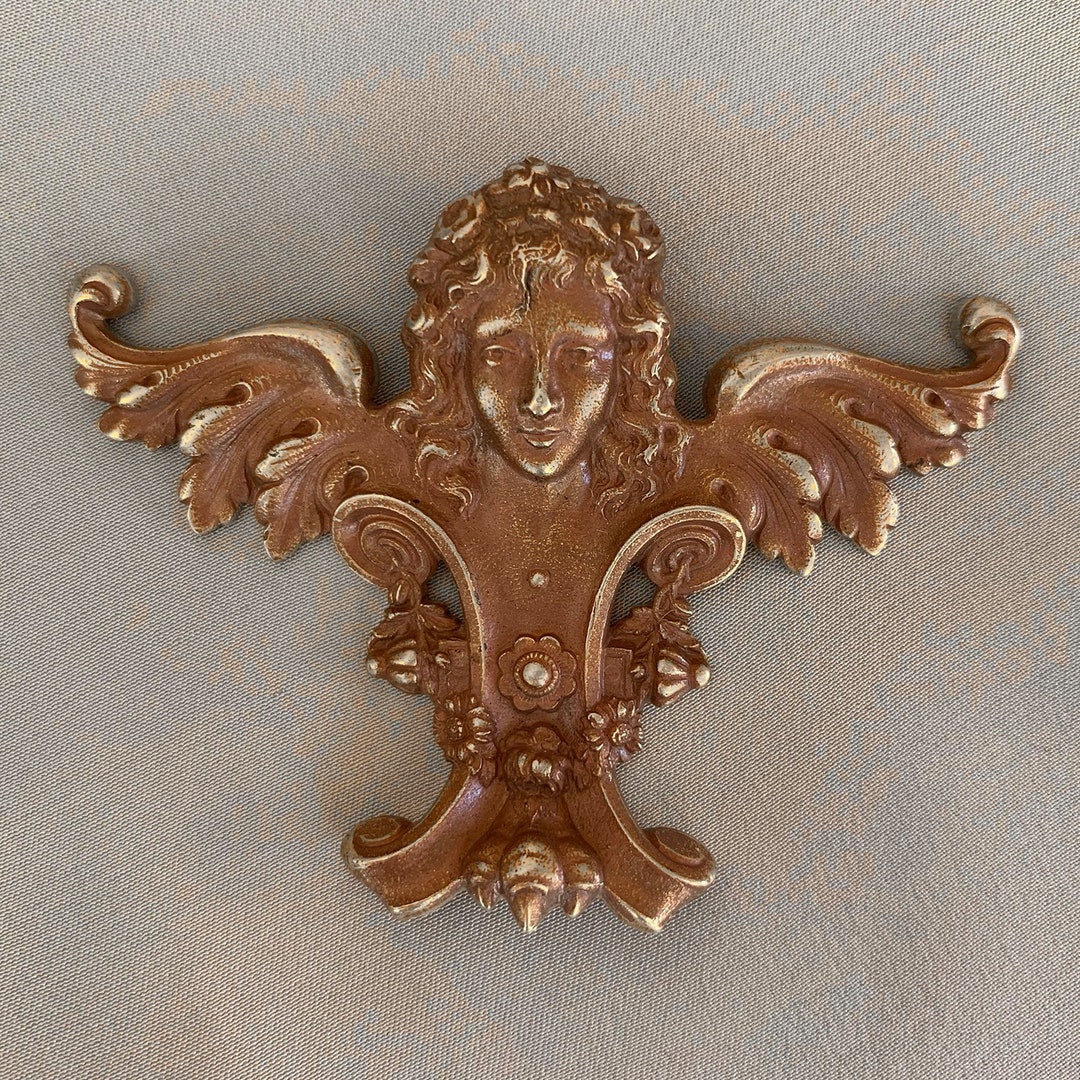 Vintage French Winged Claw Footed Goddess Acanthus Leave Wings Solid ...