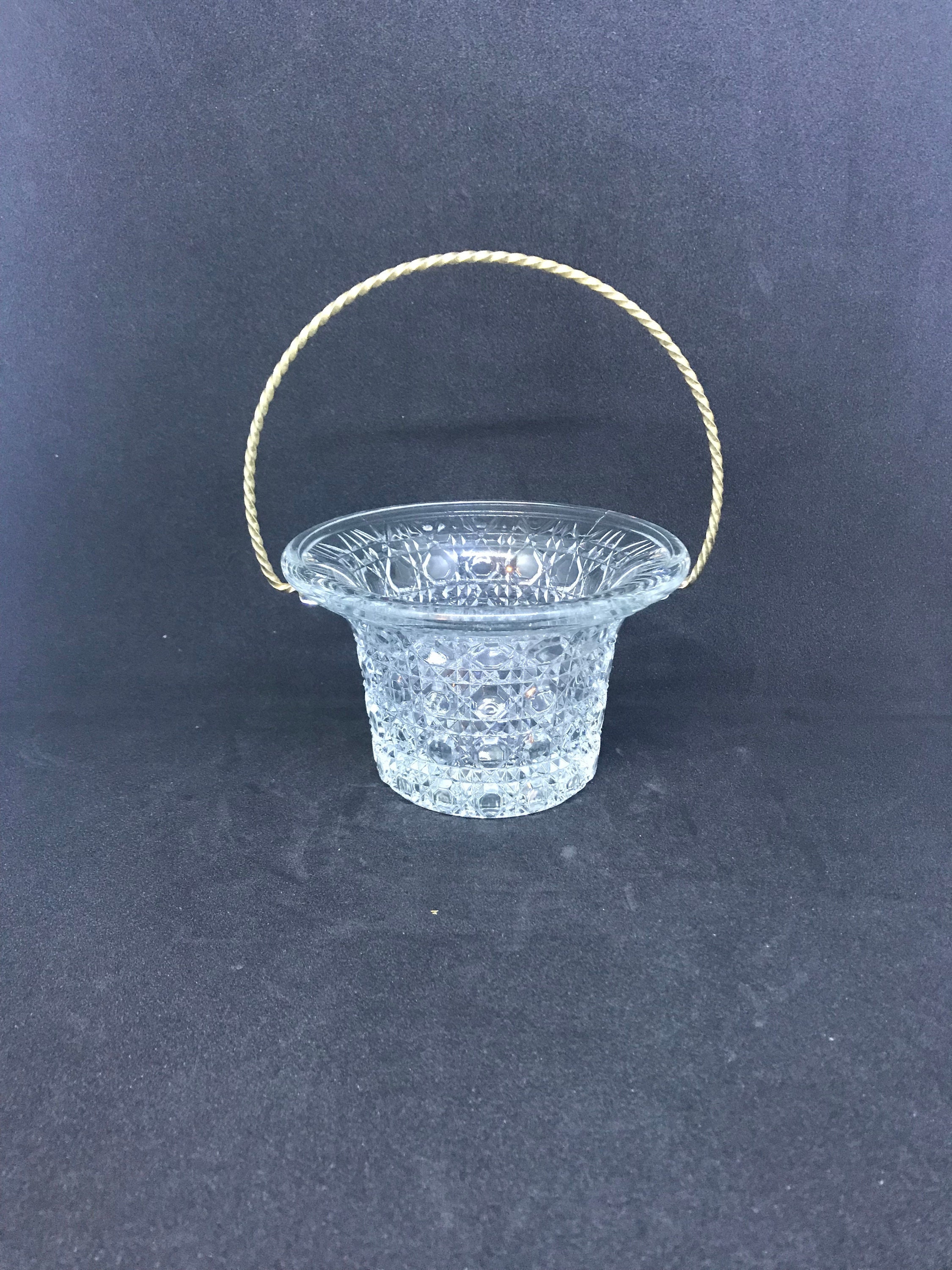 Avon Daisy and Button Glass Basket - Etsy