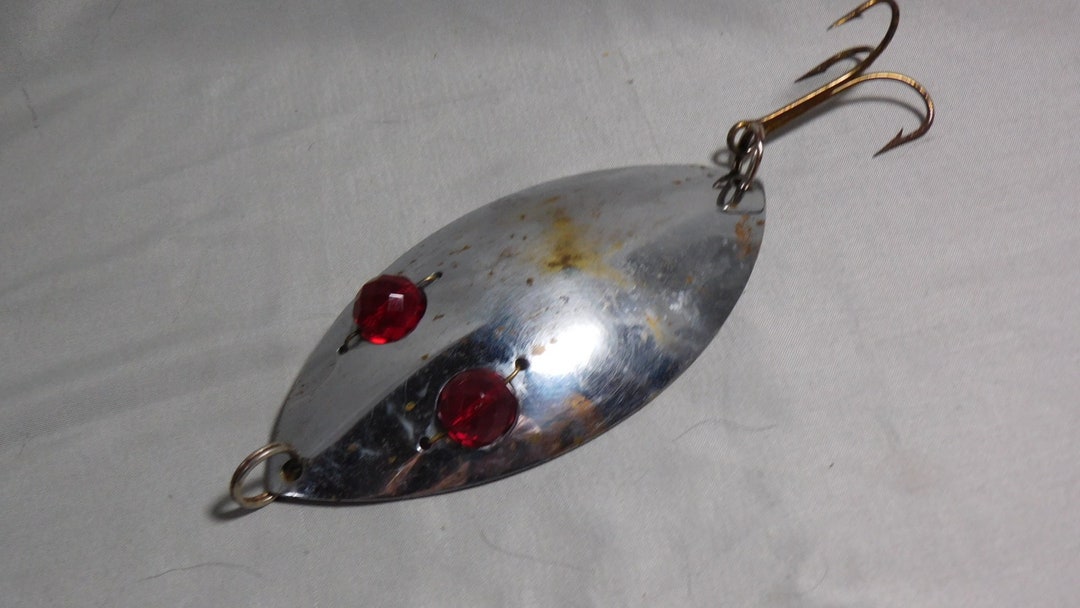 Red Eye Muskie Lure - Etsy