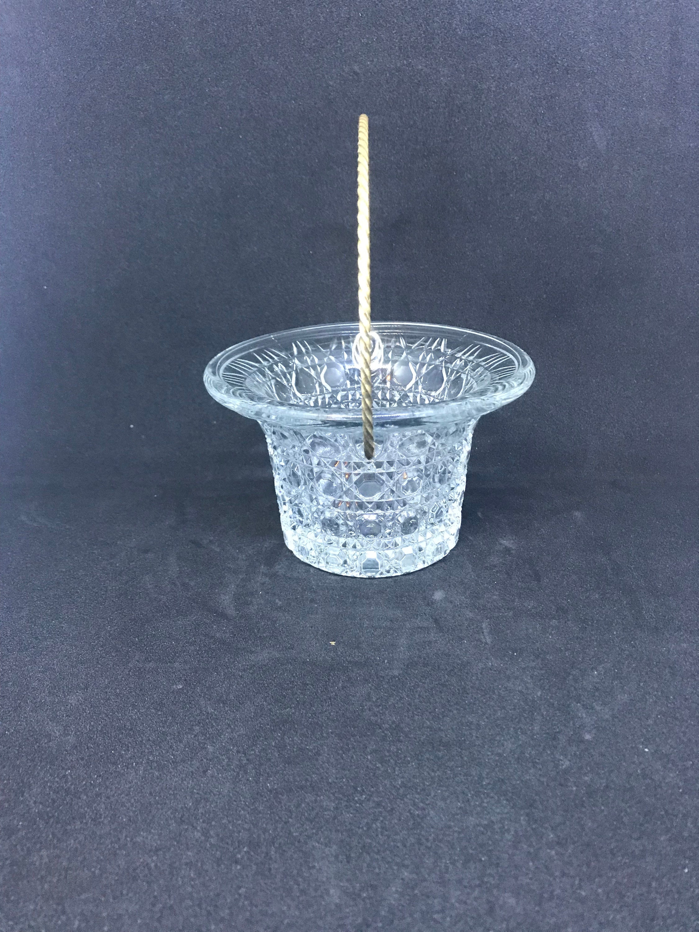 Avon Daisy and Button Glass Basket - Etsy