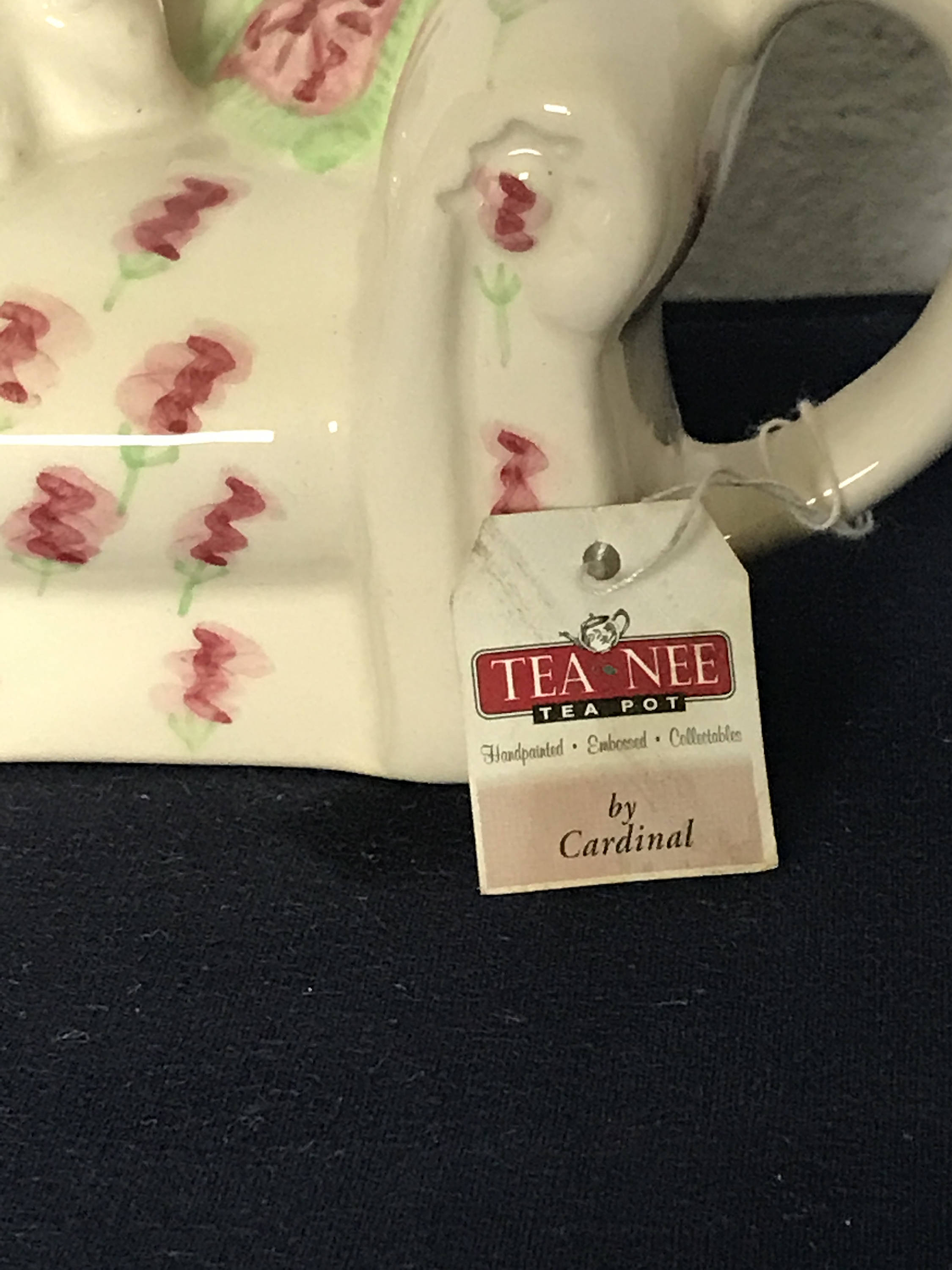 Tee Nee Teapot, by Cardinal Inc. Cozy Couch With Cat - Etsy