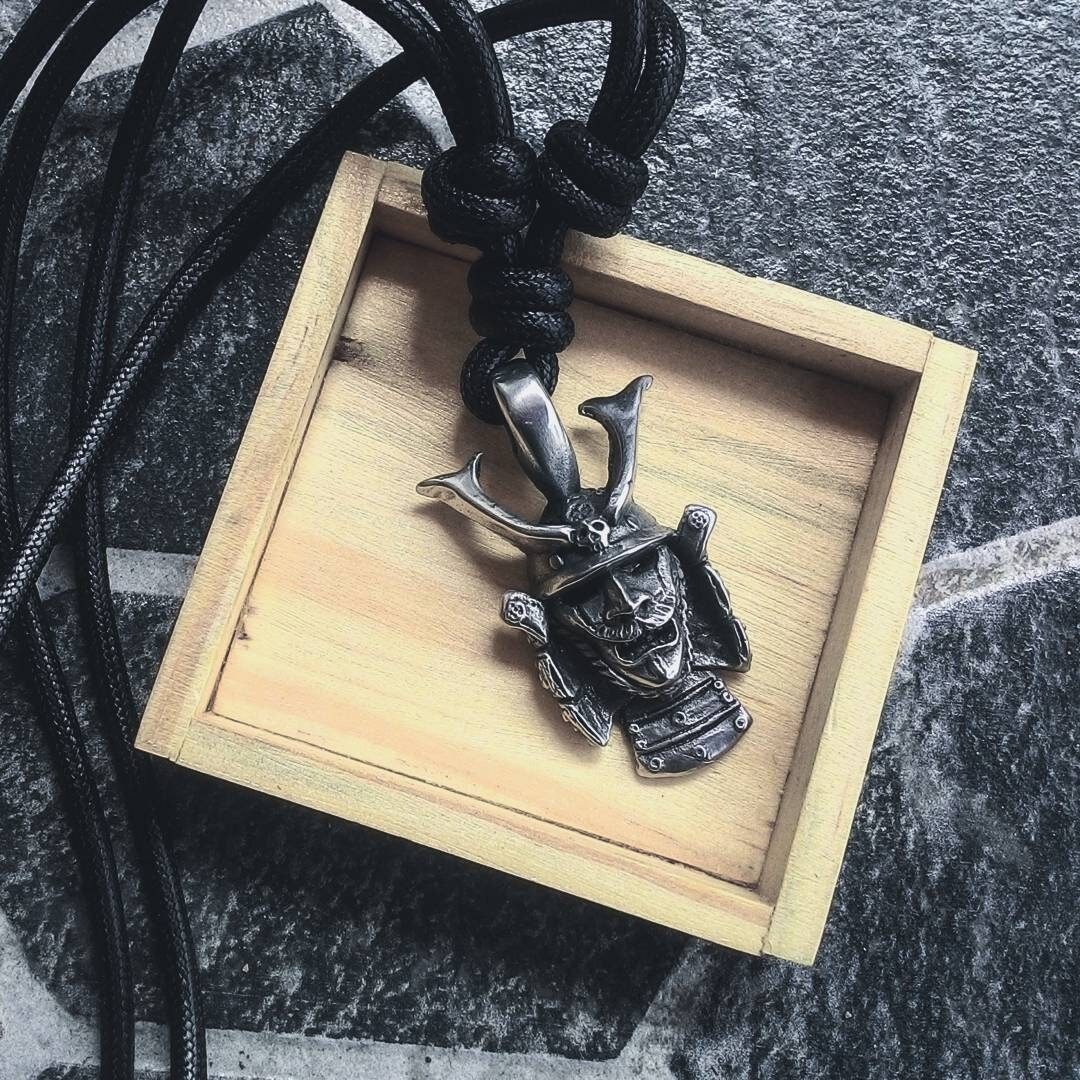 Hand Sculpted Samurai Kabuto Pendant : Oxidized Lead Free Pewter ...