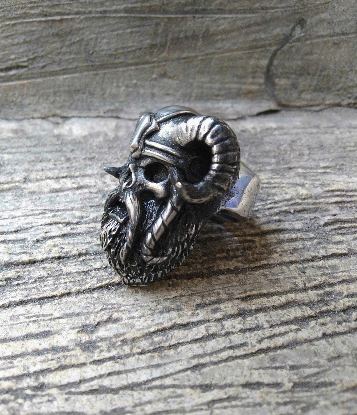 TORTORUS Bearded Viking skull ring beard warrior skulls God | Etsy