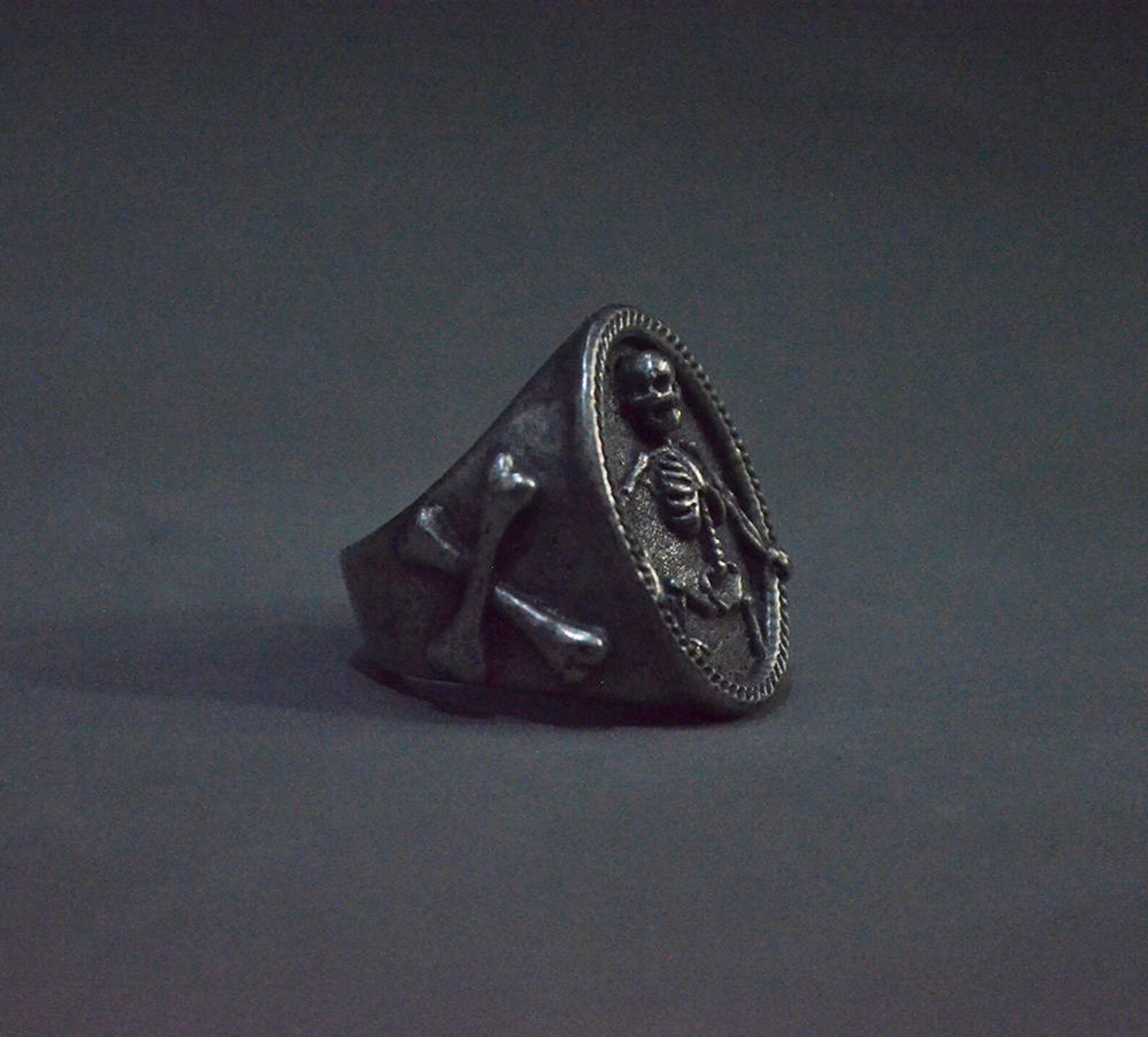 Bone Craddle - Skull Ring, Skeleton Ring, Skull Rings, Social ...