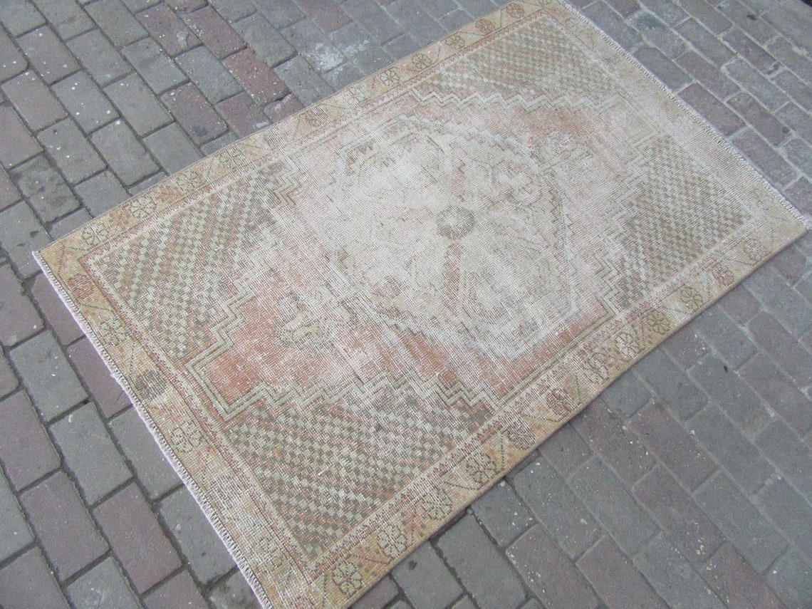Vintage Worn Rug 3.5x5.4 Ft Distressed Vintage Small Area Rug - Etsy