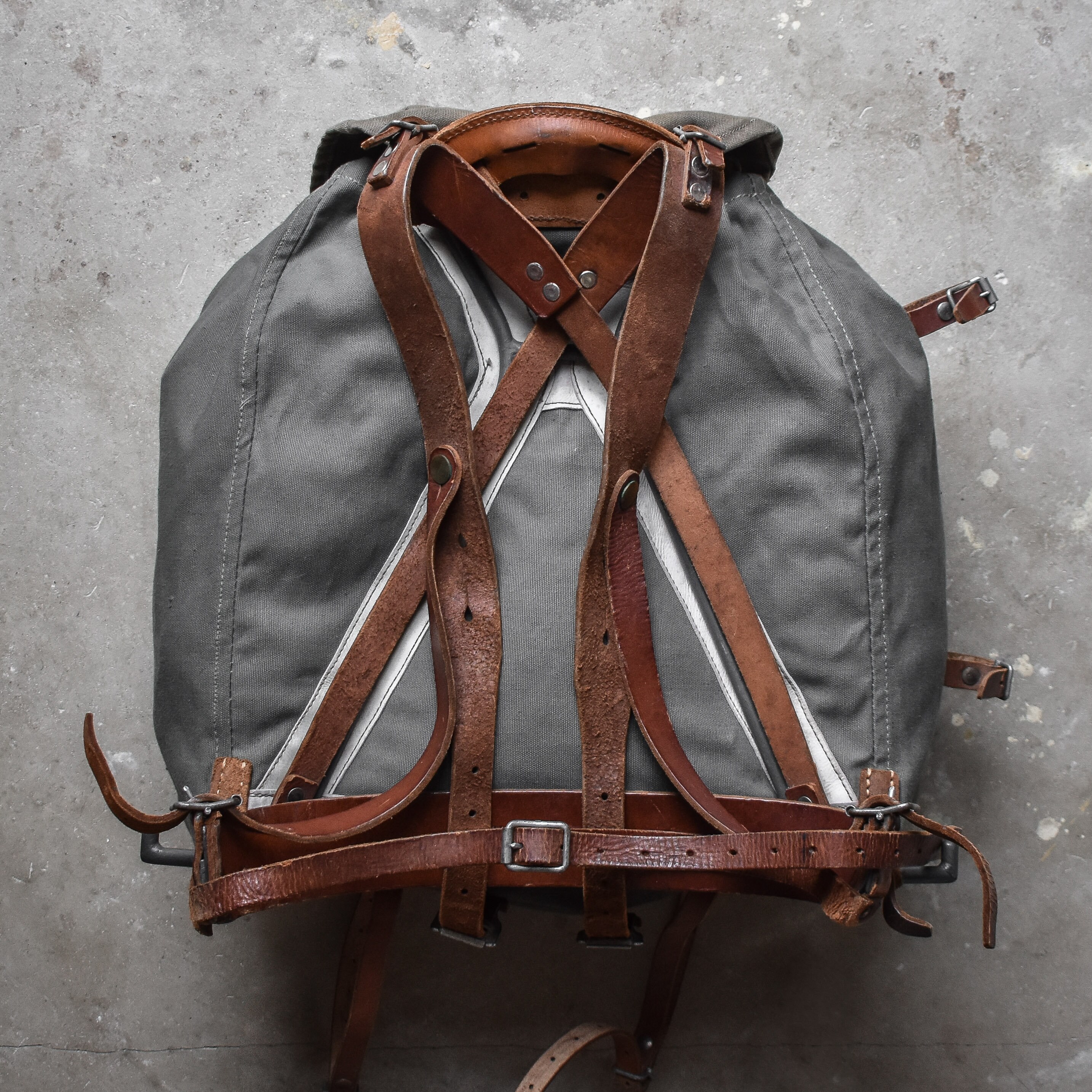 休日限定 Swedish army m39 backpack kids-nurie.com
