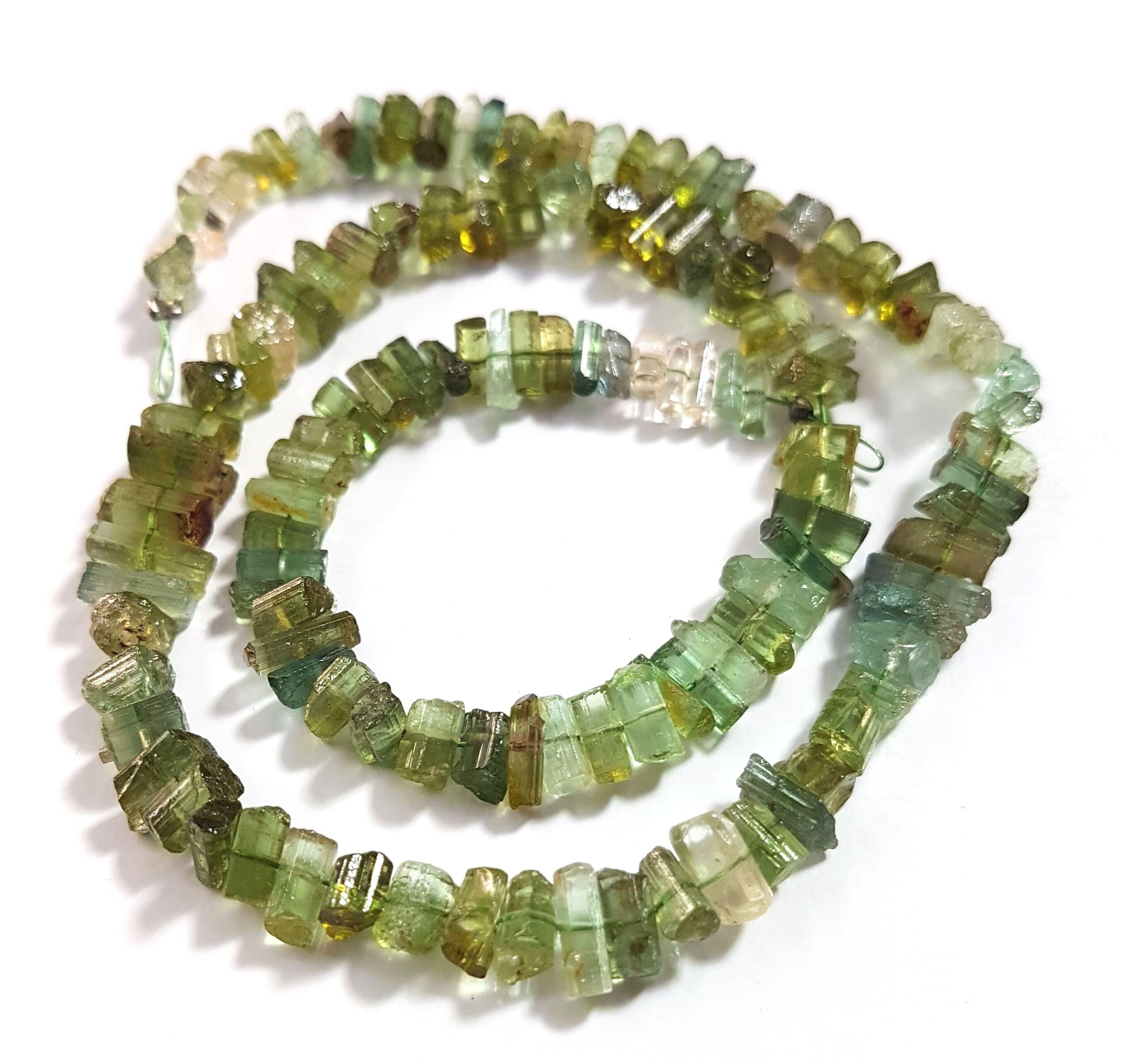 MINERALEN TOERMALIJN Edelsteen Ruwe steen Toermalijn geboorde - Etsy ...