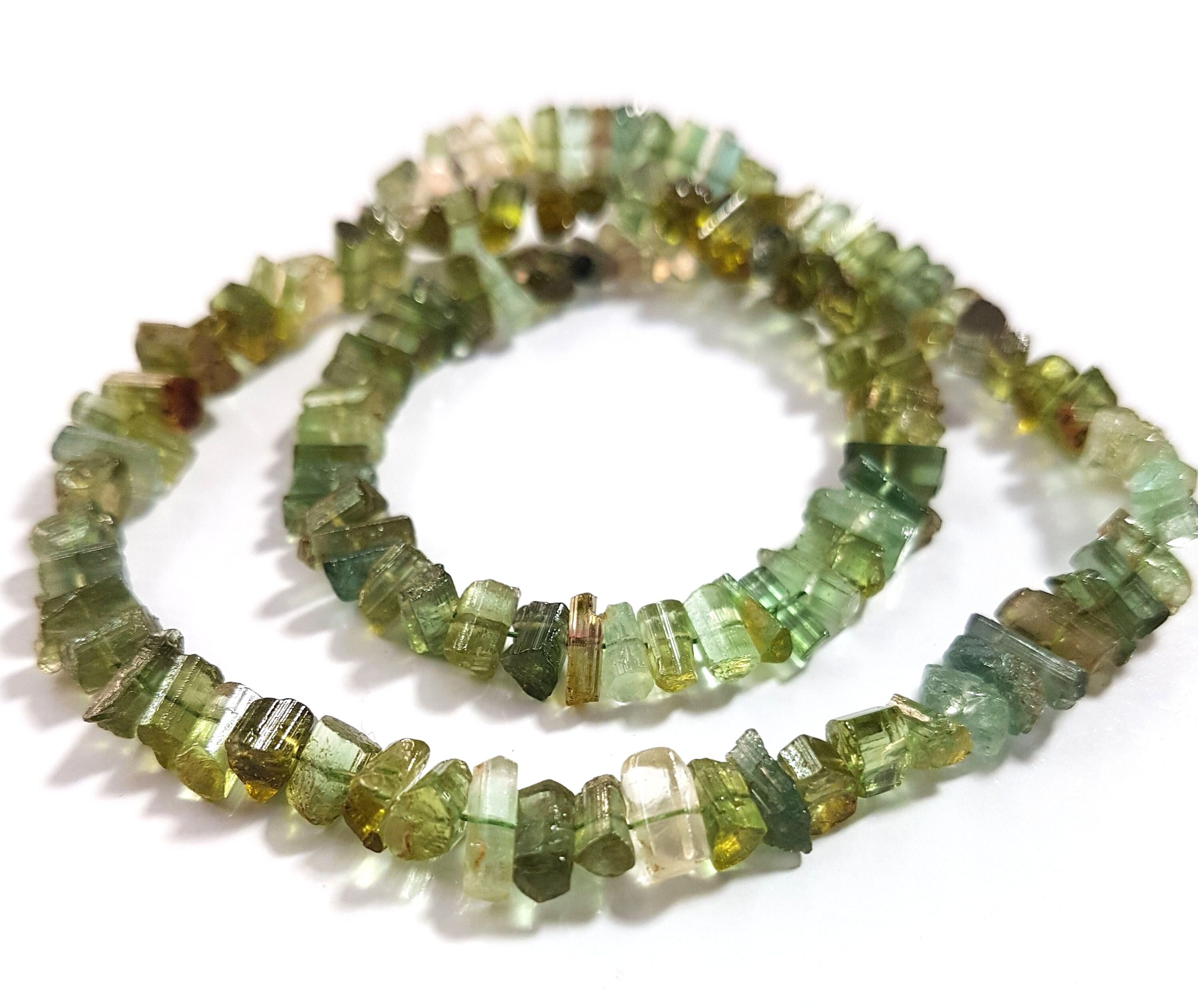 MINERALEN TOERMALIJN Edelsteen Ruwe steen Toermalijn geboorde - Etsy ...