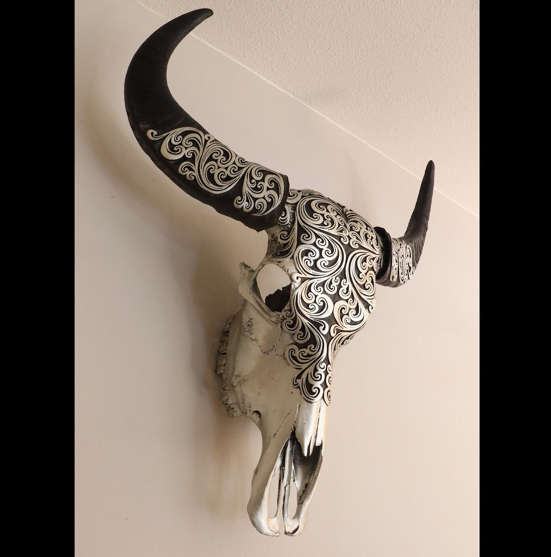 Decorated Buffalo Skull and Horns in Vintage Style, Real Skull With ...