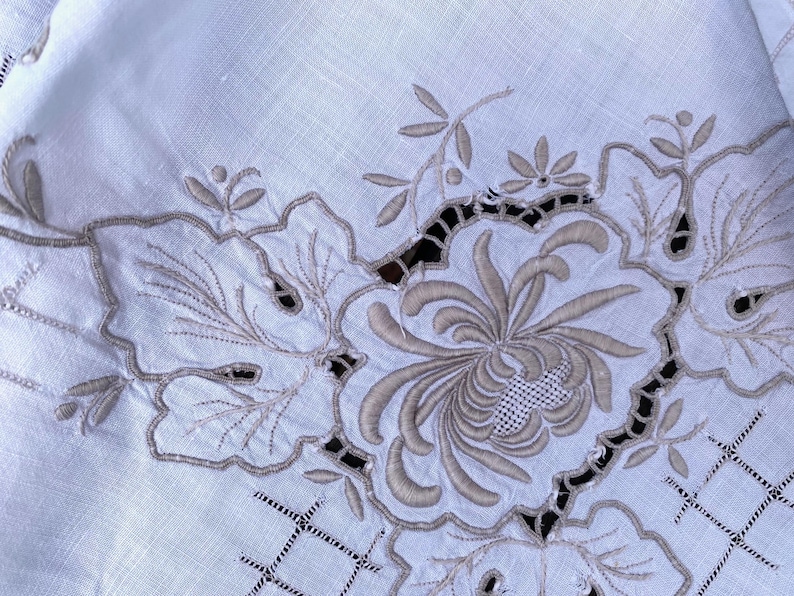 Antique Madeira Embroidered Linen Table Cloth - Etsy