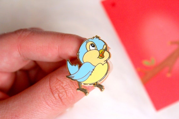 Pin's Bird Snow White | Etsy