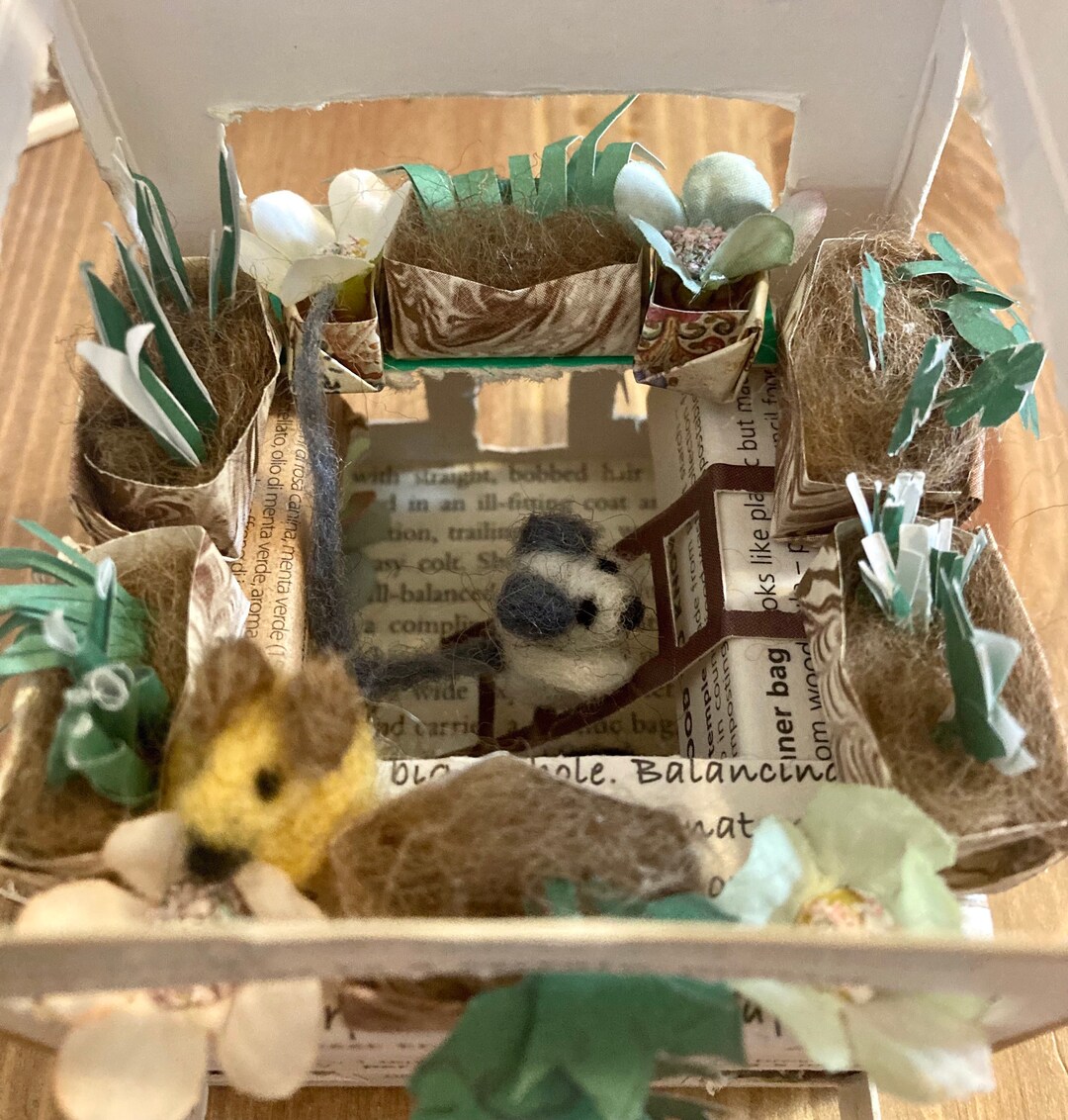 Mini Mouse Greenhouse Diorama - Etsy
