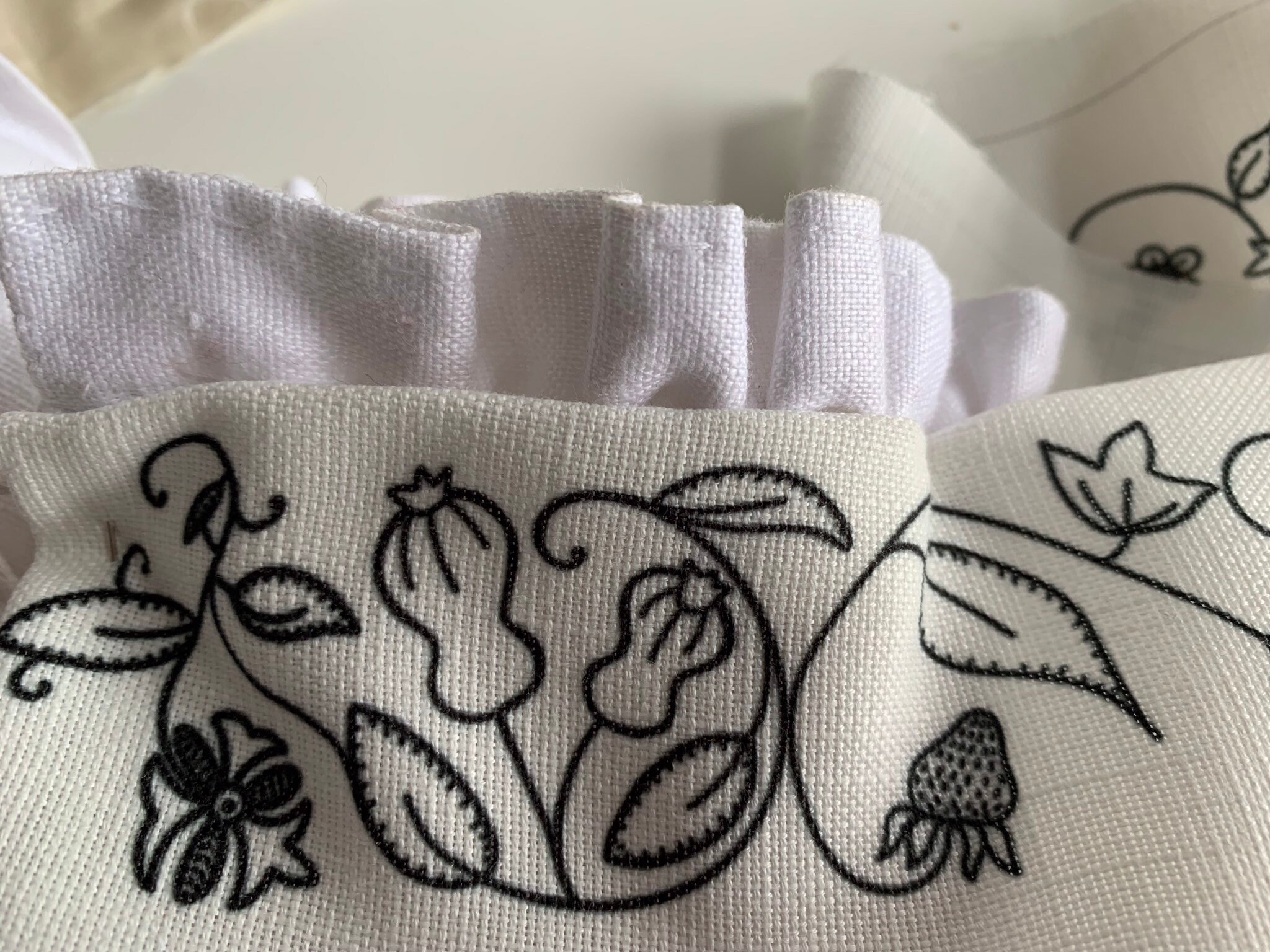 Printed Tudor/elizabethan Linen Look Fabric to Replicate Blackwork ...