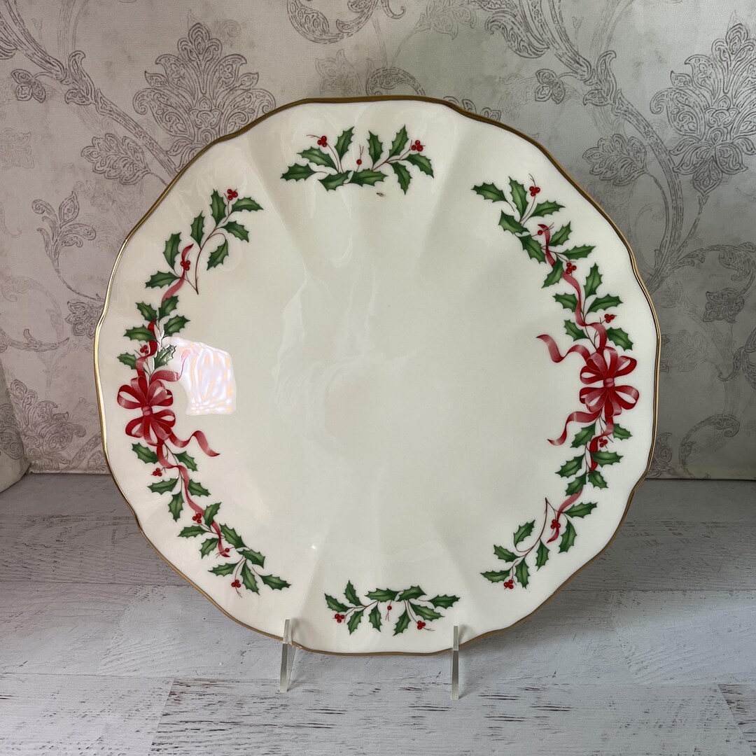 Lenox Holiday Cake Plate, Holiday Gold, Holly and Berries With Red ...