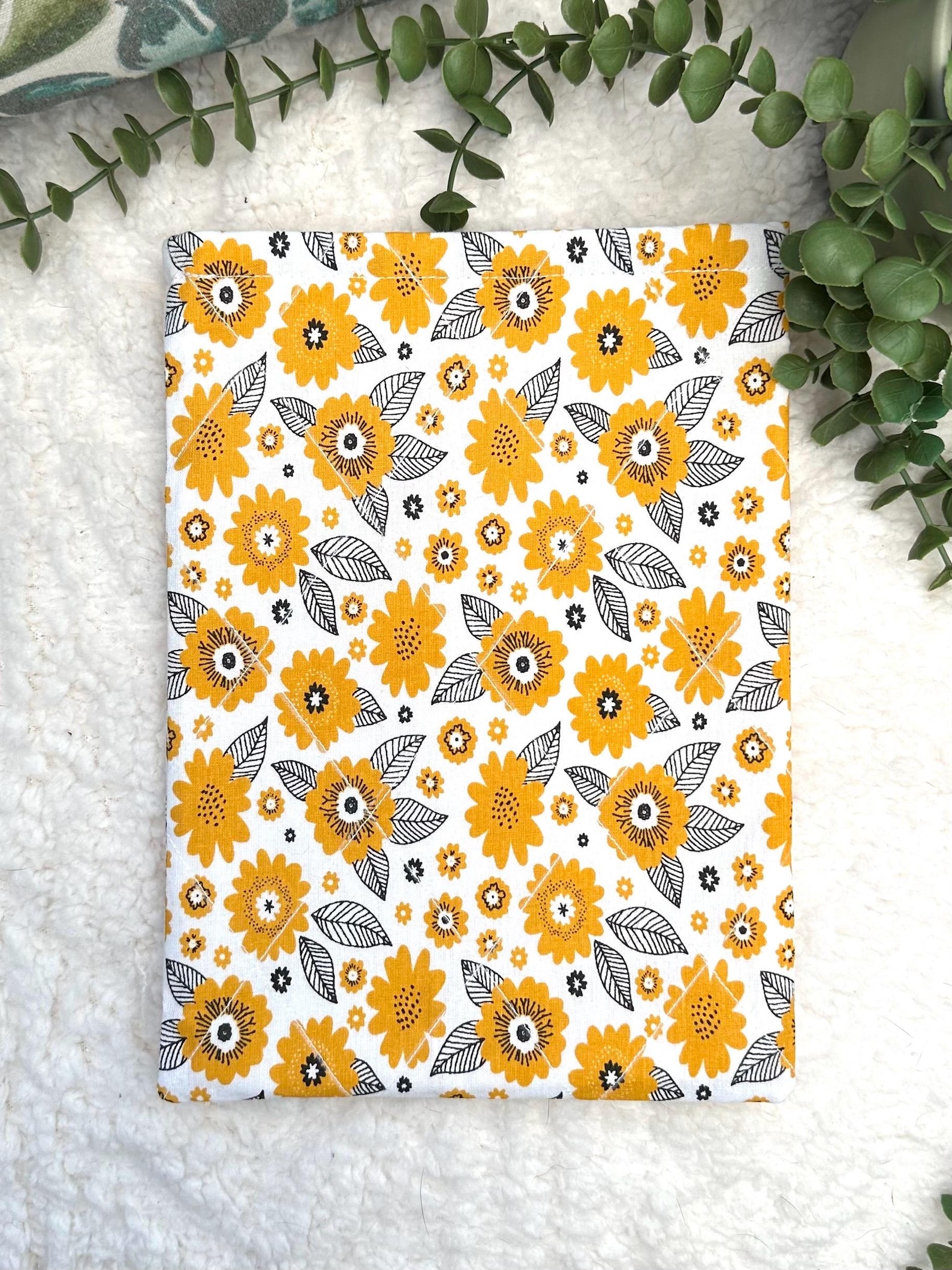 Sunflower Book Cover | Perfect for Keeping Paperbacks Safe | Booktok ...