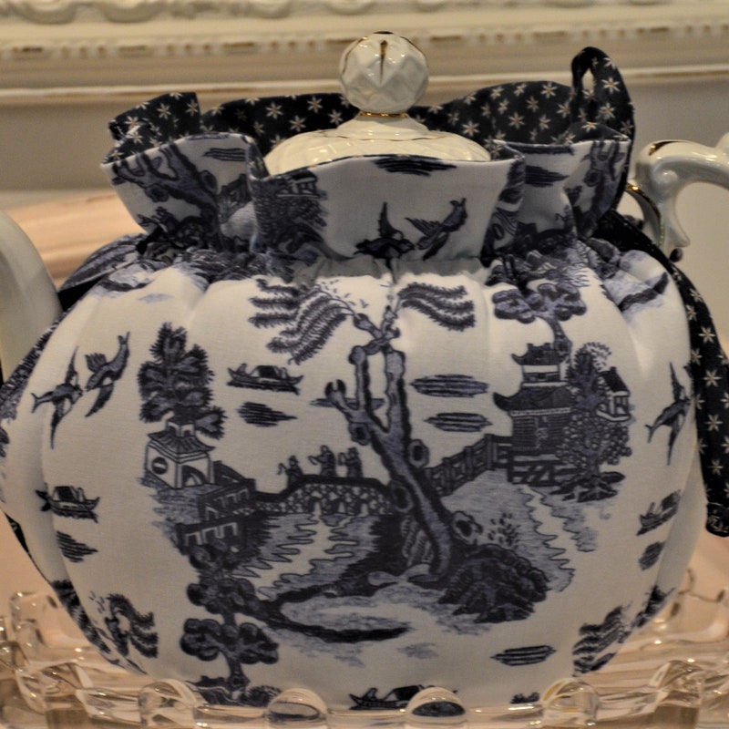 Blue Willow Teapot - Etsy