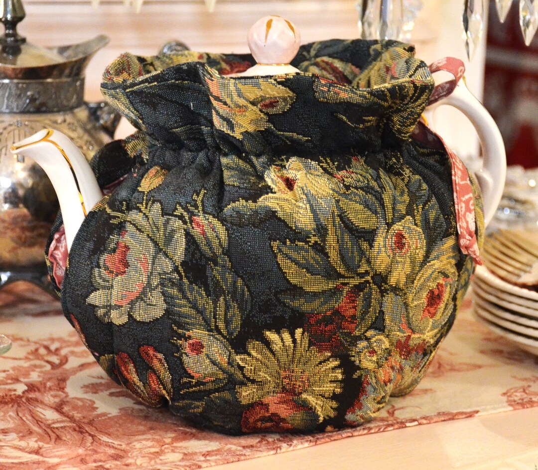 LARGE SIZED Tea Cozy is Original Drop in Snuggie to Fit a 42-48 Oz ...