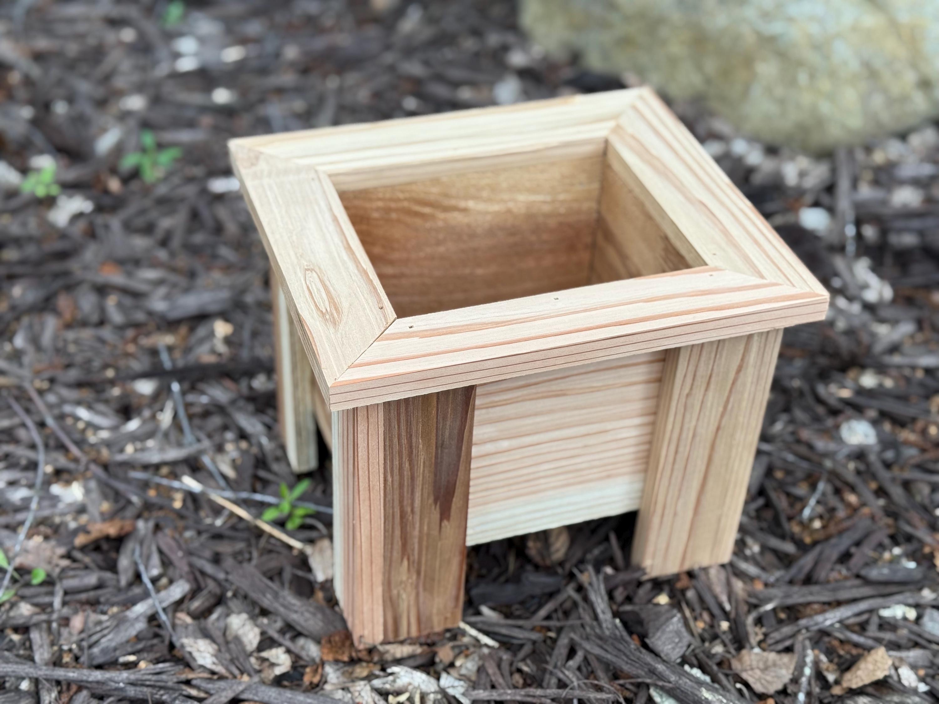 Small Cedar Planter Box - Etsy