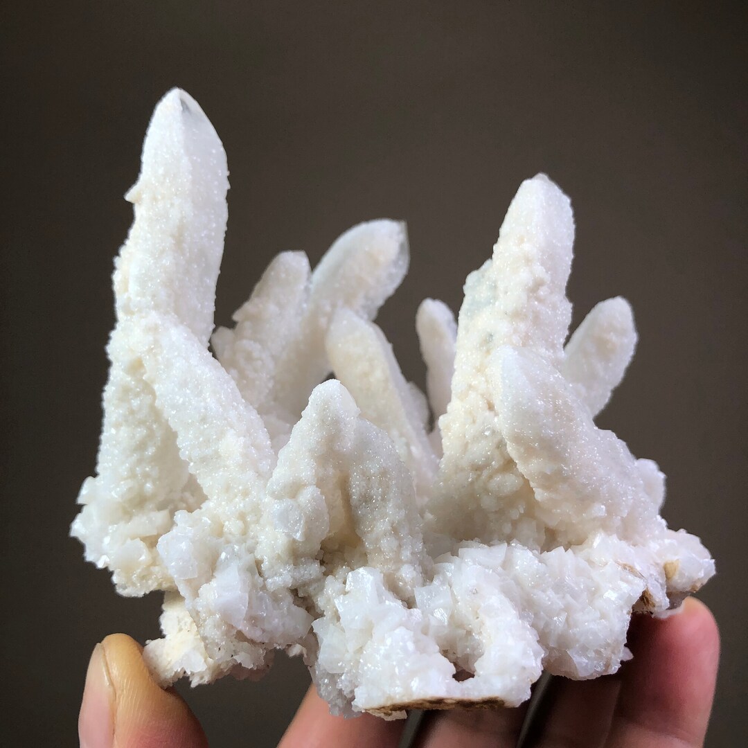 Quarz-Kristall-Cluster mit Dolomit | Mineralplatte - Etsy Österreich