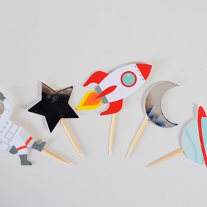 Space Party Cupcake Toppers | Rocket, Astronaut, Moon, Planet, Star ...