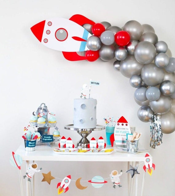 Space Ship Decorations