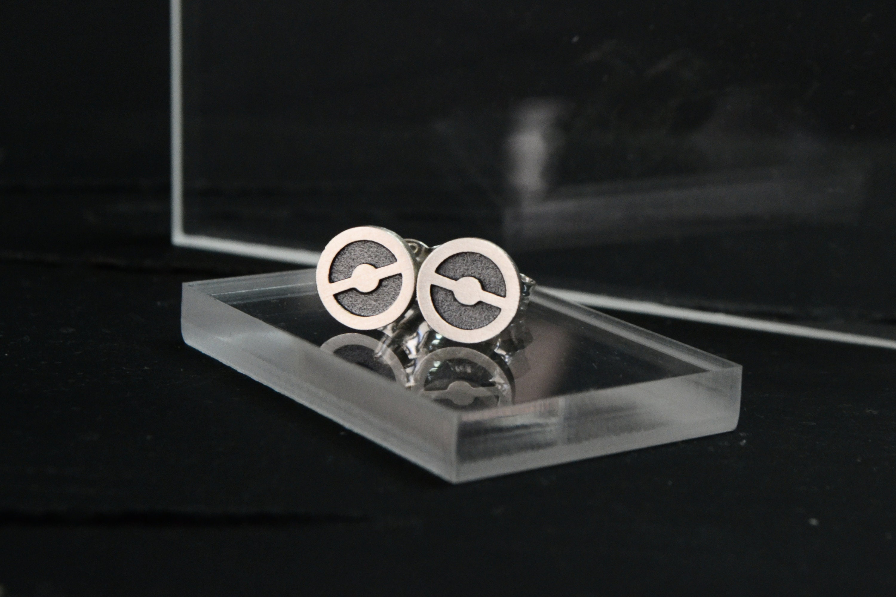 Pokémon Stud Earrings 925 Silver Pokemon Pokeball Jewelry Gamer Geek ...