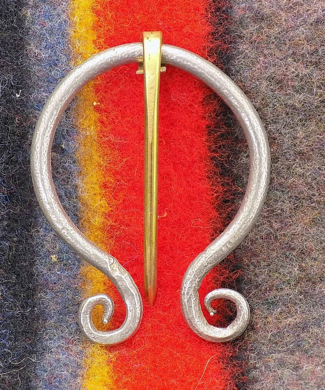 Pennanular Brooch - Etsy