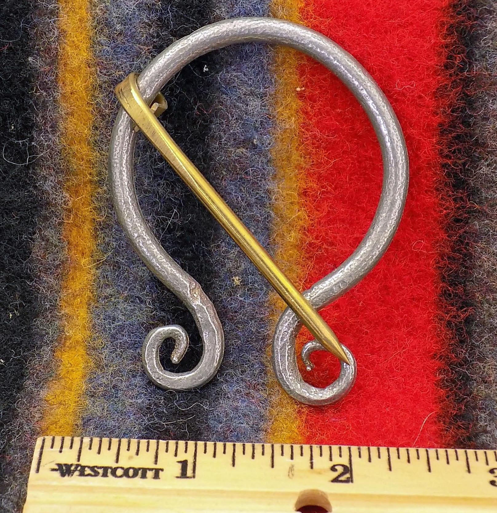 Pennanular Brooch - Etsy