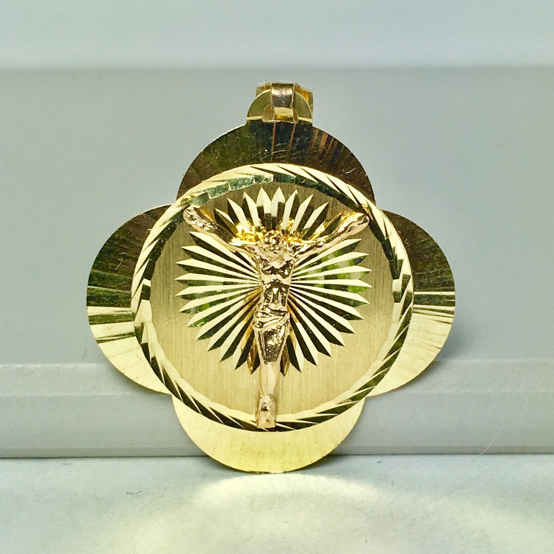 14k Solid Gold Necklace Pendant/ Jesus Christ Gold Pendant/ - Etsy