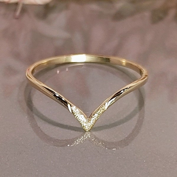 Chevron Ring - Etsy